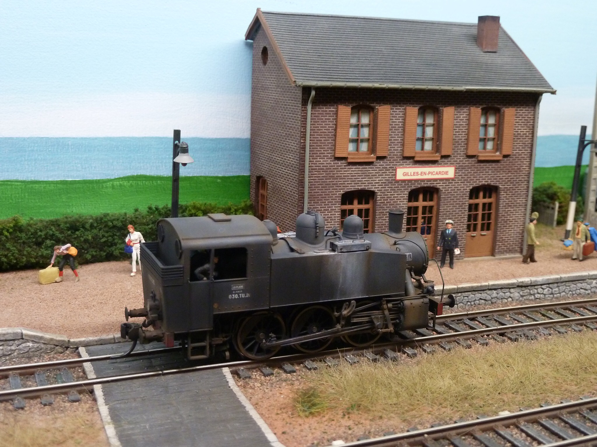 locomotive vapeur 030 TU Jouef REE HO patine - train